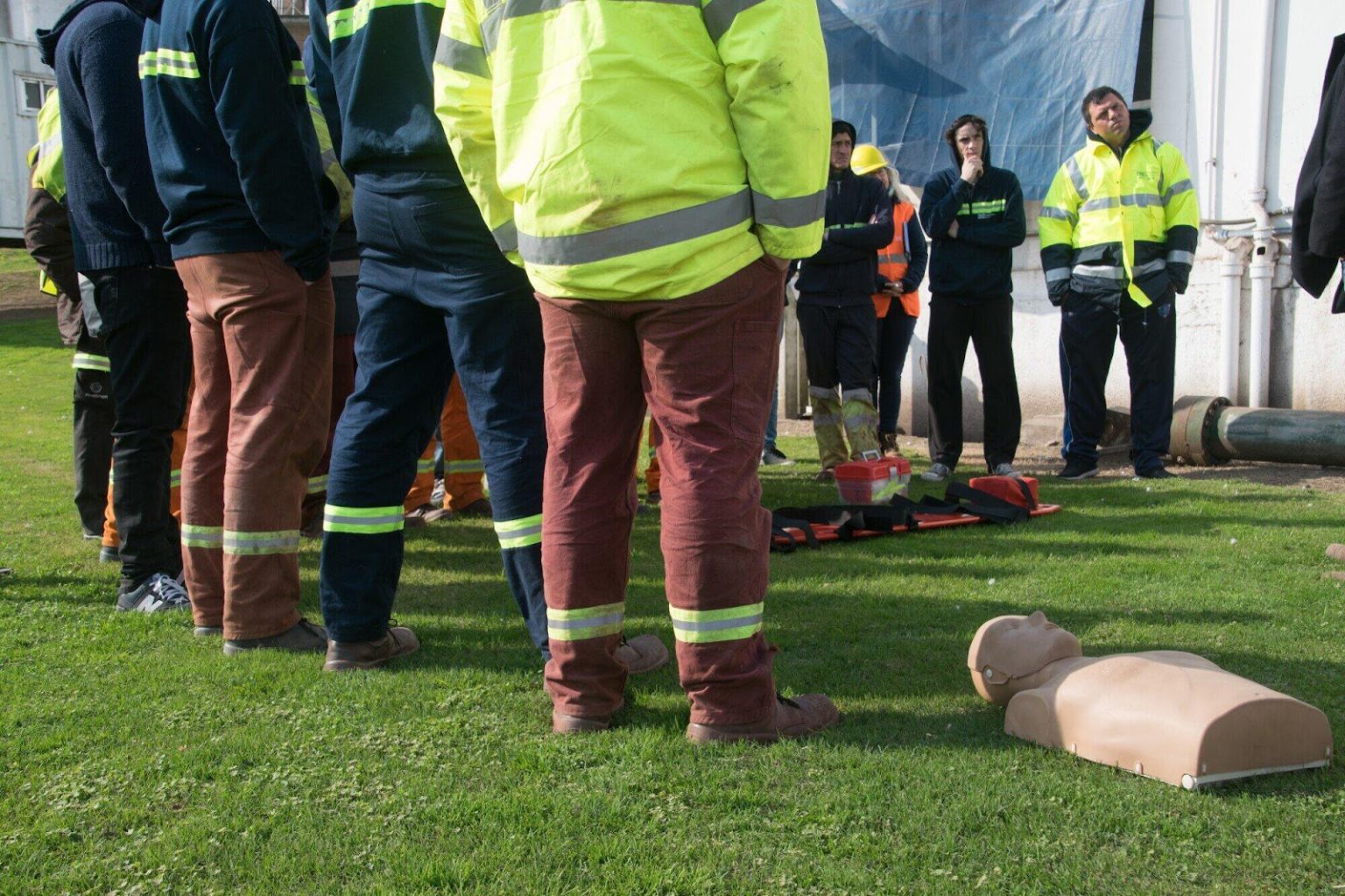 How First Aid Training Enhances Workplace Safety