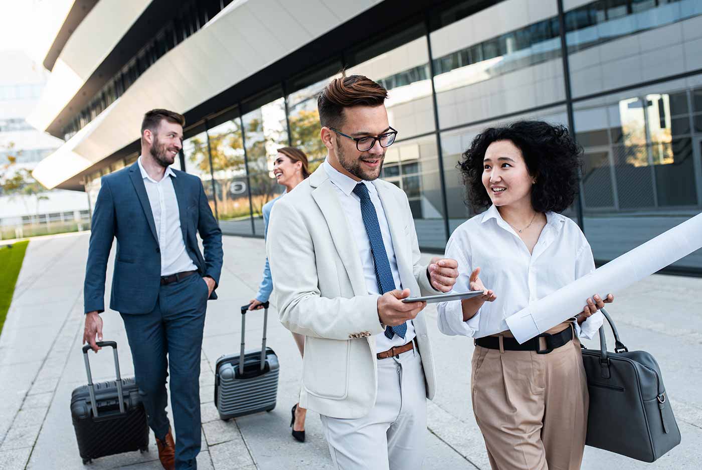 How to Organize a Company Trip: A Step-by-Step Guide